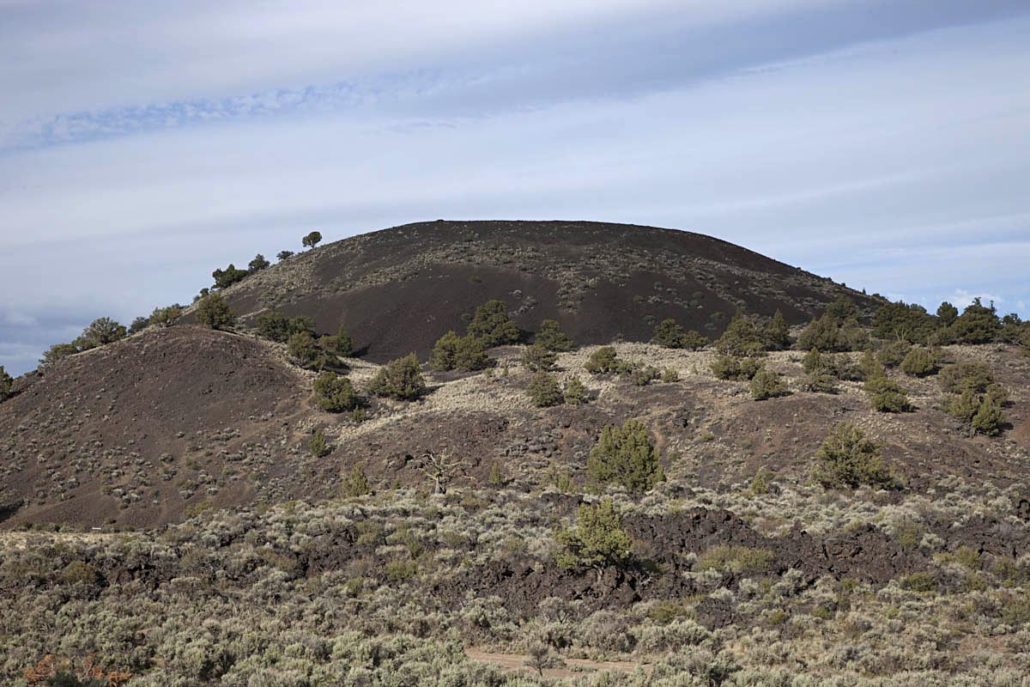 Cinder Cone, central Oregon. – Geology Pics