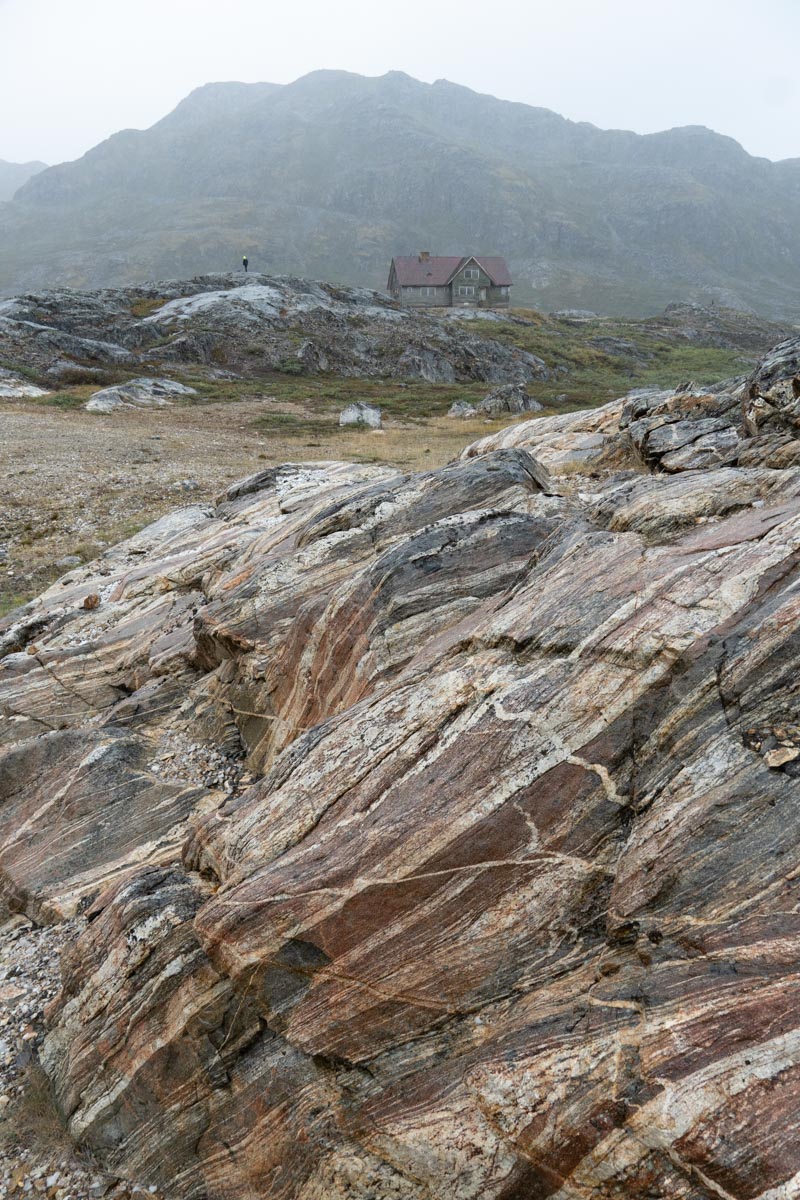 Proterozoic gneiss, Greenland (Vertical) – Geology Pics